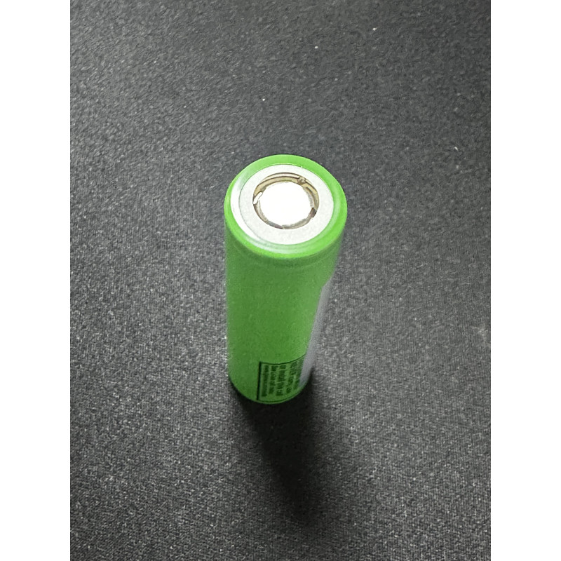 Set of 2 Li-Ion 18650 MJ1 3.7V 3500mAh 10A batteries